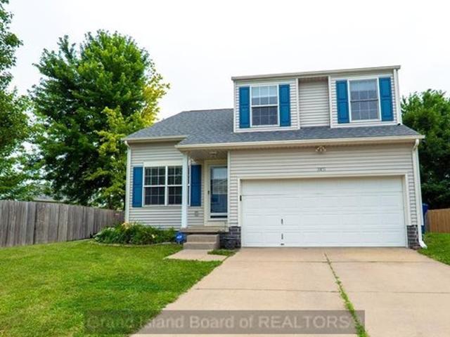 3105 E Jason Cir, Bellevue, NE 68123