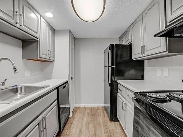 3105 Edenborn Ave, Metairie, LA 70002