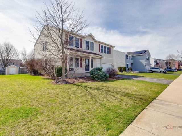 3105 Fen Trail, Wonder Lake, IL 60097 | MLS #12611 | Compass