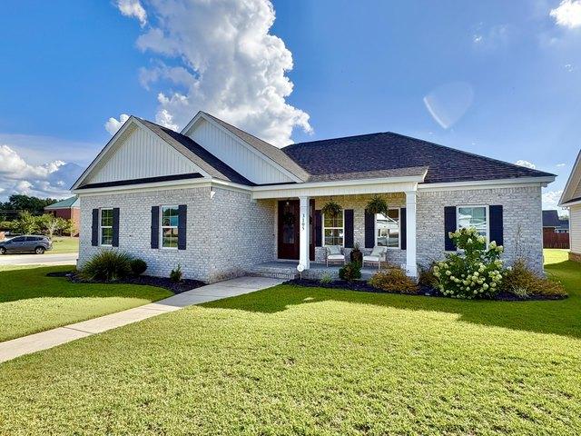 3105 Fincher Dr, Florence, SC 29501