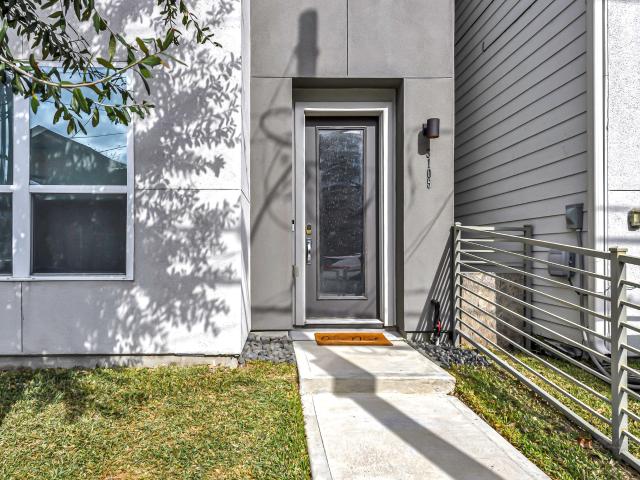 3105 Gillespie Street