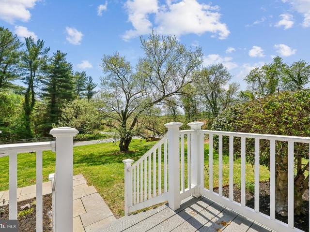 3105 Holiday Drive