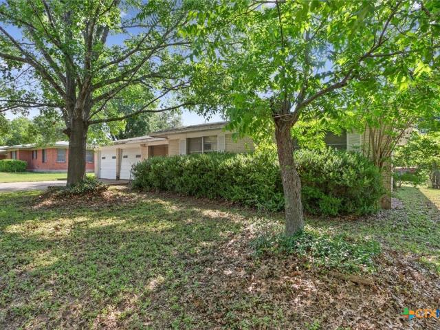 3105 Las Moras Drive