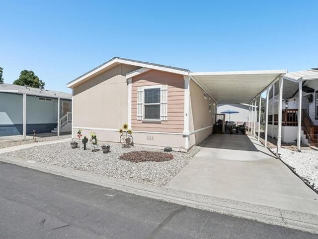 3105 Patriot Ln, Sacramento, CA 95827