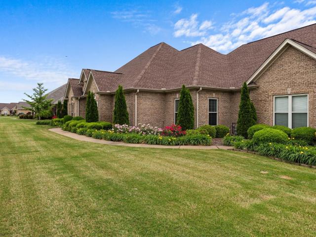 3105 W McGuire Dr