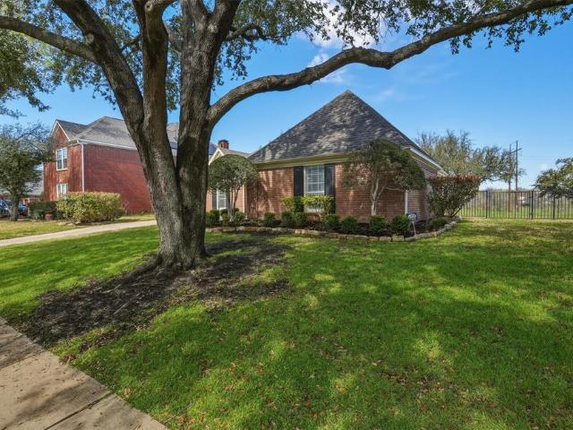 3105 Westwood Dr, Arlington, TX 76012 | MLS #21203
