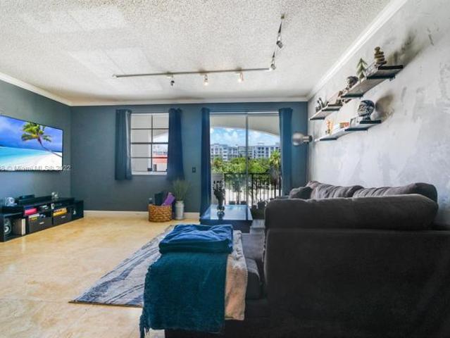 3105 184th St NE #7305, Aventura, FL 33160