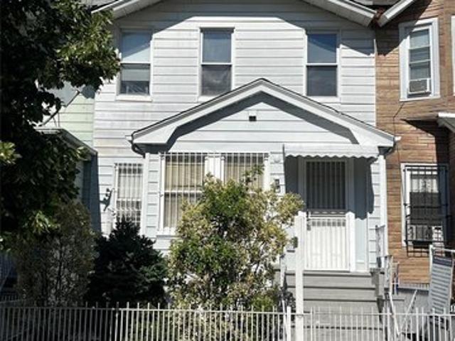 3105 93rd St, East Elmhurst, NY 11369