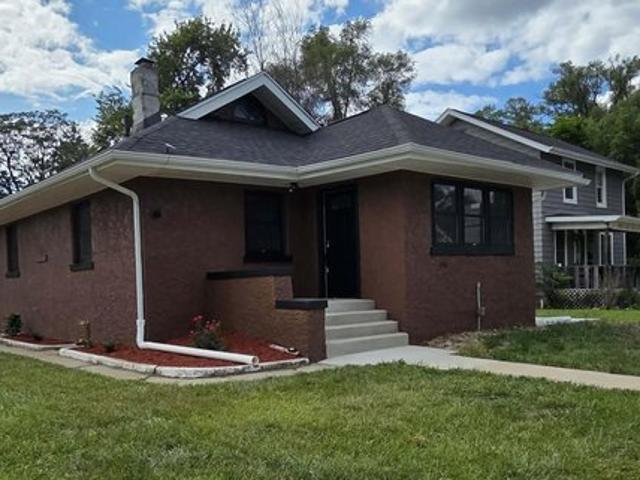 3106 Monroe St, Fort Wayne, IN 46806