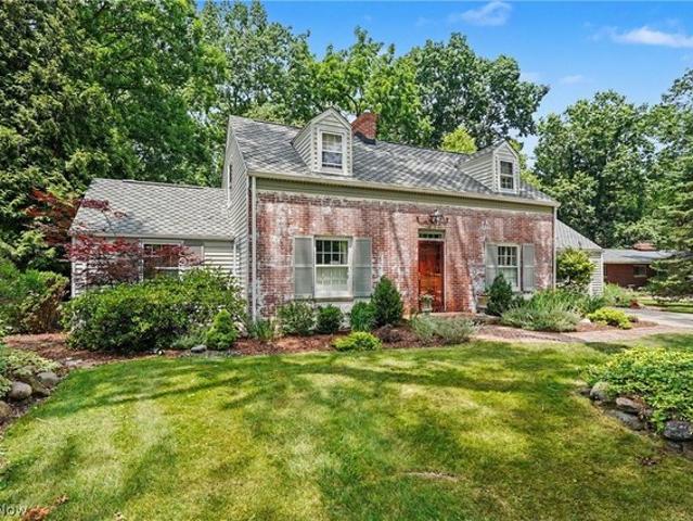3106 Athens Rd, Silver Lake, OH 44224