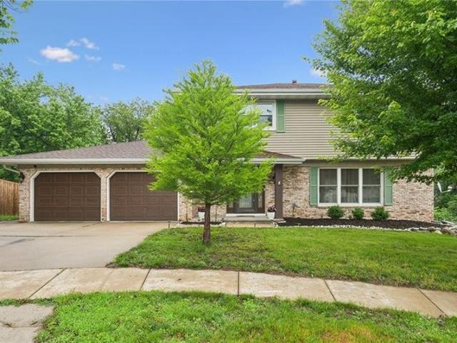 3106 Blue Ridge Ct NE, Cedar Rapids, IA 52402