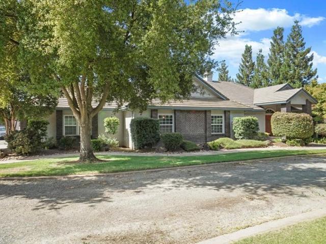 3106 E Calimyrna Rd, Acampo, CA 95220