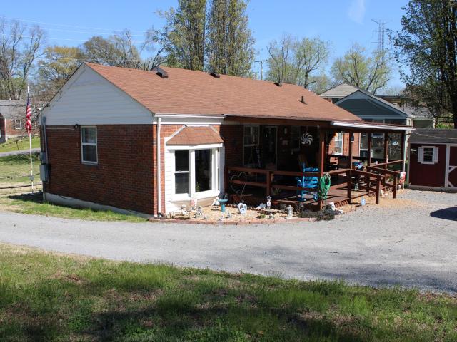 3107 Crosswood Dr