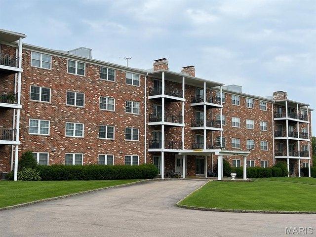 3107 Garnette Dr Apt A9, Bridgeton, MO 63044