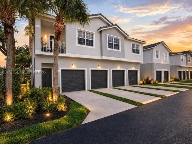 3107 Grandiflora Dr, Greenacres, FL 33467