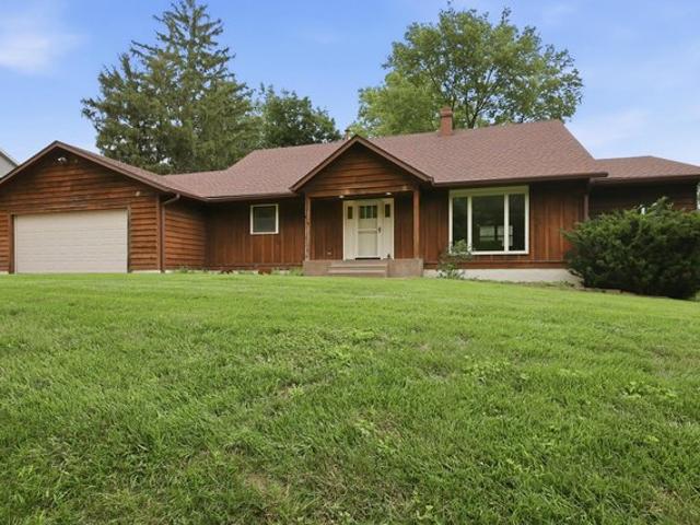 3107 Lorton Ave, Davenport, IA 52807