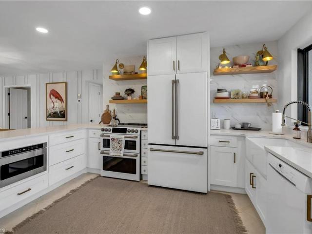 3107 Riviera Dr, Unit A202, Naples, FL 34103 | MLS #224097