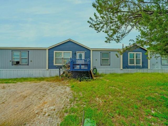 3108 Mistletoe St, Granbury, TX 76048
