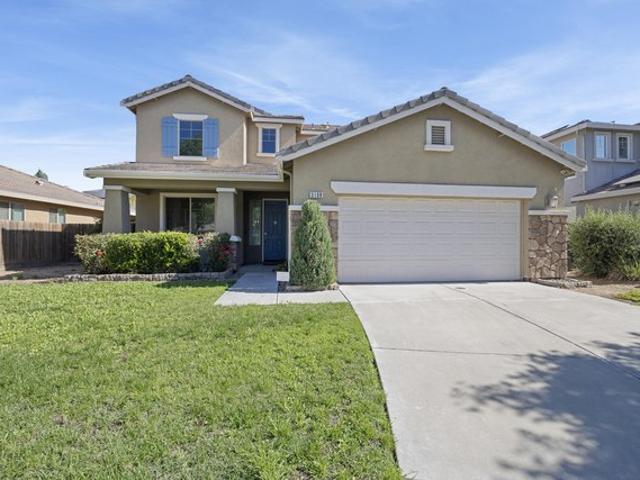 3108 W Clinton Ct, Visalia, CA 93291