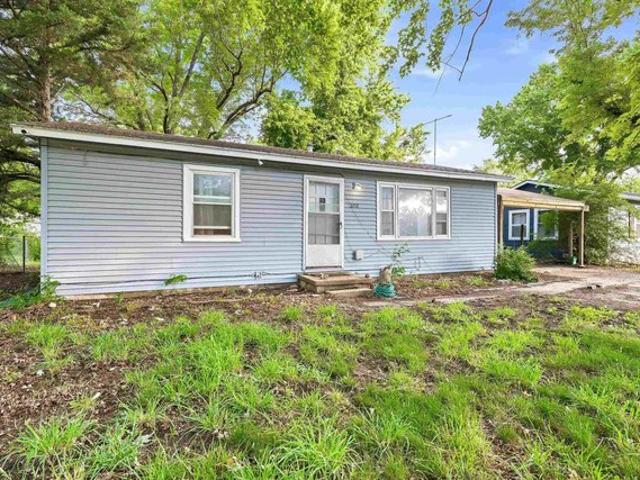 3108 W Dora St, Wichita, KS 67213
