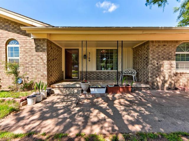 3109 N Alexander Lane