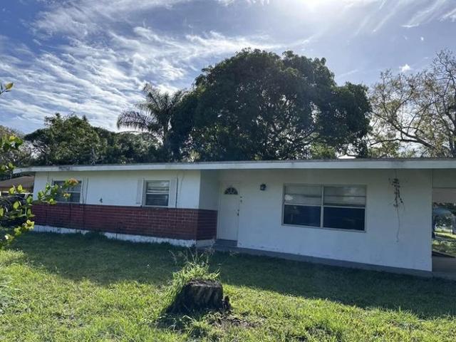 3109 Avenue B, Fort Pierce, FL 34947