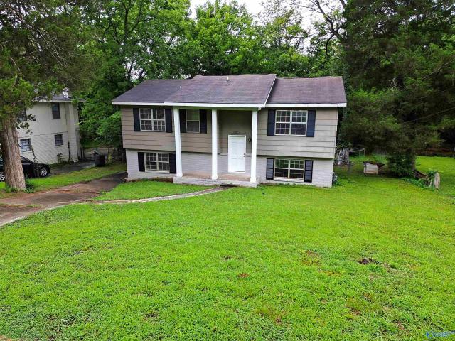 3109 Delia Lane