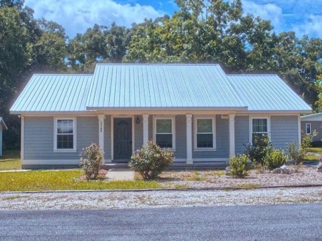 3109 E Bryant Ave, Bell, FL 32619