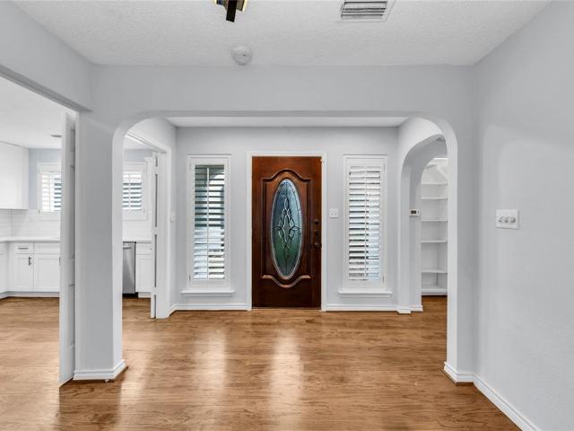 3109 Lakeside Drive