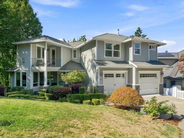 3109 SW Collins Ct, Portland, OR 97219