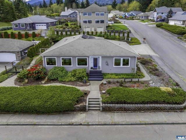 3109 S City Lights Pl, Port Angeles, WA 98362