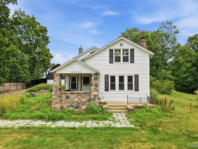 31000 Drake Rd, Farmington Hills, MI 48331