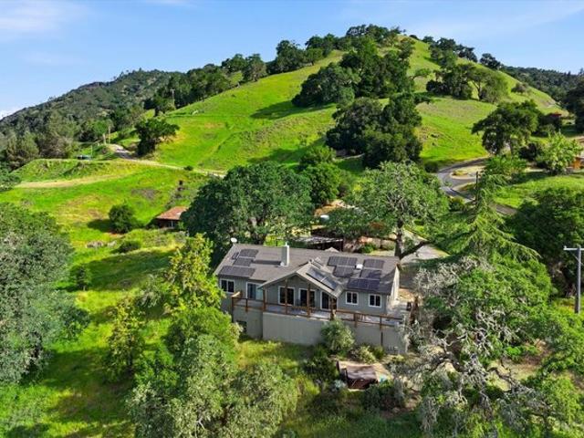 31000 Pine Mountain Rd, Cloverdale, CA 95425