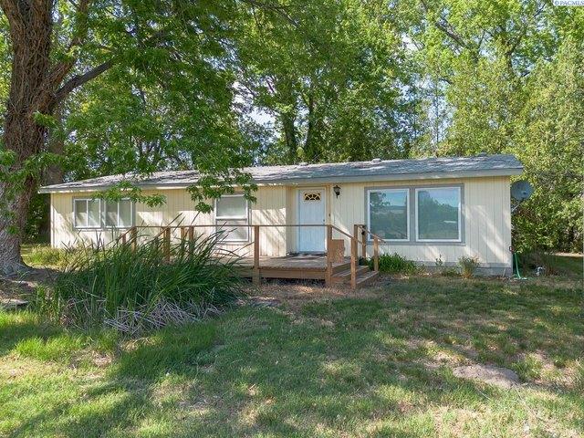 31009 S Gerards Rd, Kennewick, WA 99337