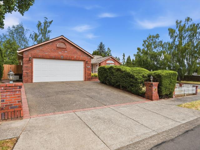 3100 n clearbrook ct