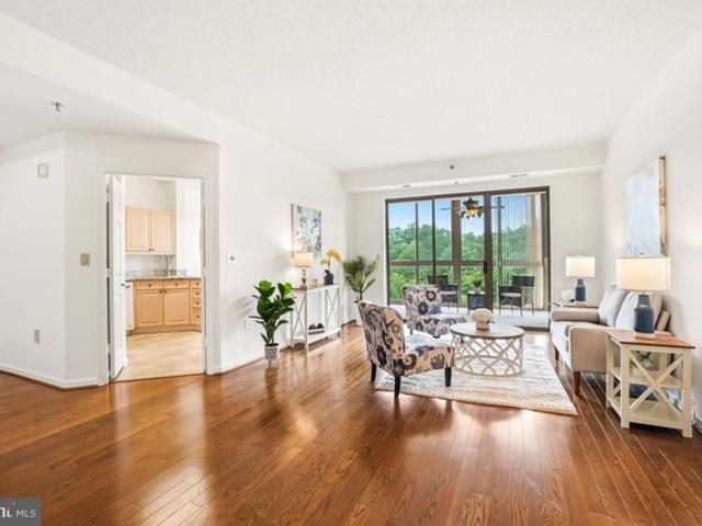3100 N Leisure World Blvd Apt 420, Silver Spring, MD 20906