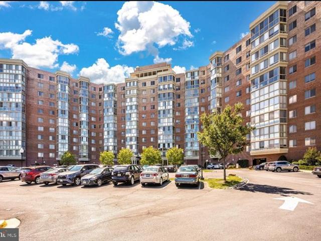 3100 N Leisure World Blvd Apt 523, Silver Spring, MD 20906