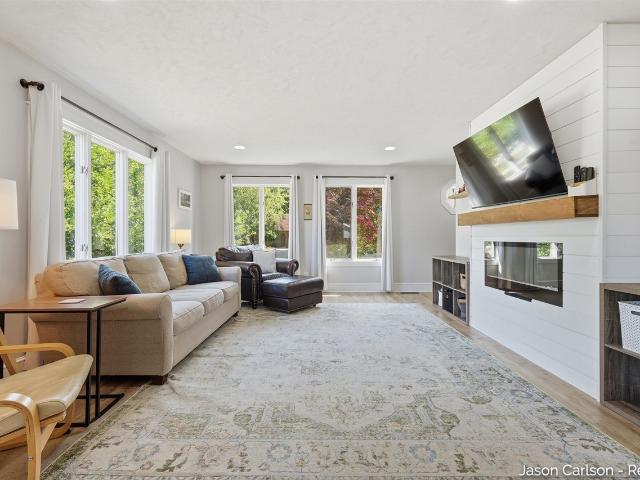 3100 Beechcrest Drive