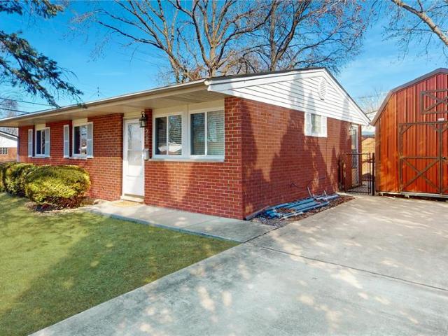 3100 Edgewood Ave, Granite City, IL 62040 | MLS #26006