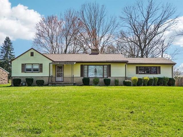 3100 Emilie Ln, Hermitage, PA 16148
