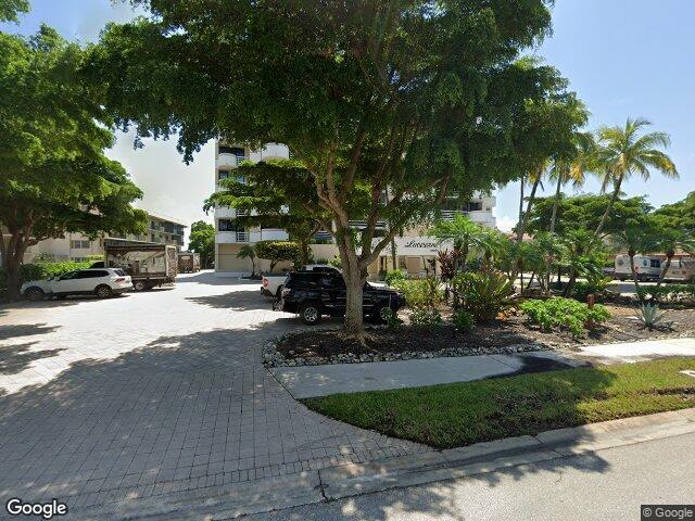 3100 Gulf Shore Blvd N Apt 104, Naples, FL 34103