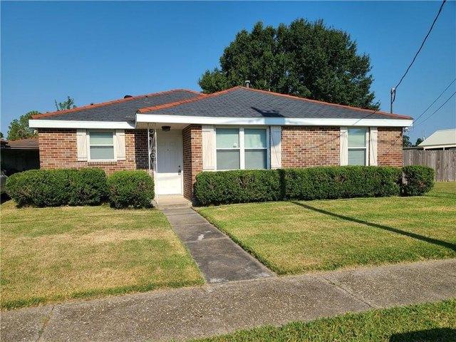 3100 Ivy Pl, Chalmette, LA 70043