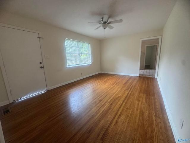 3100 Knollwood Circle