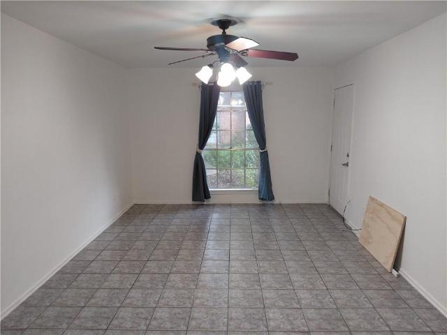 3100 Rue Parc Fontaine # 2303