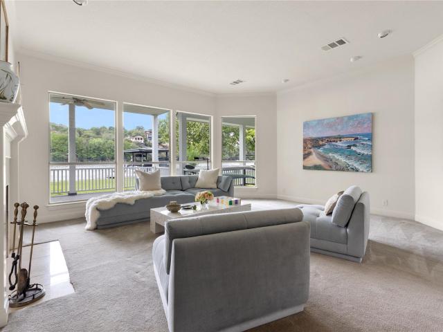 3100 Rivercrest Dr