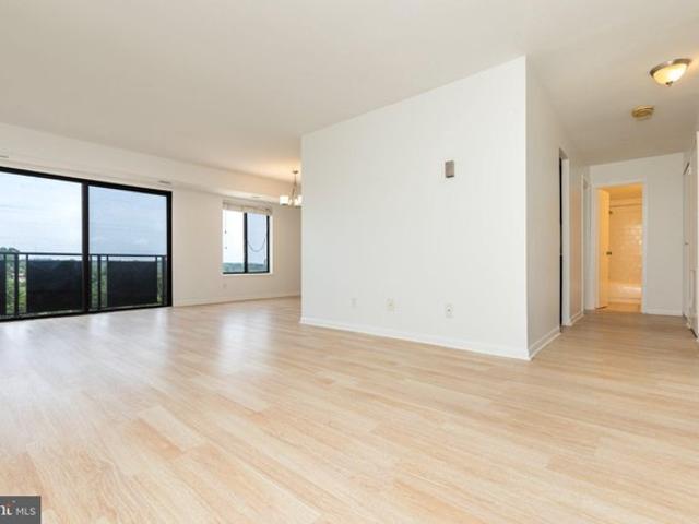 3100 S Manchester St Apt 923, Falls Church, VA 22044