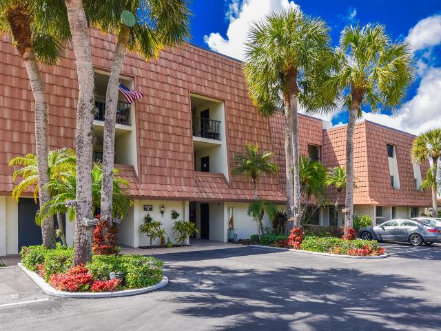 3100 SE Pruitt Rd, Unit H104, Port St. Lucie, FL 34952 | MLS #R11168
