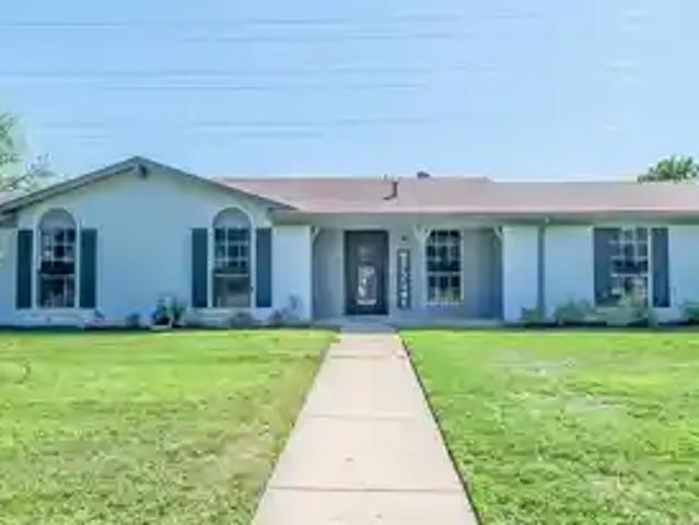 3100 Valley Frg Trl, 3 beds, 2 full baths