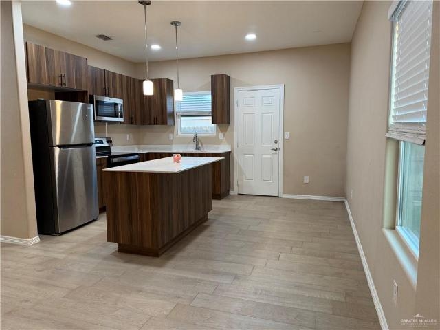 3100 W Driftwood Street 3