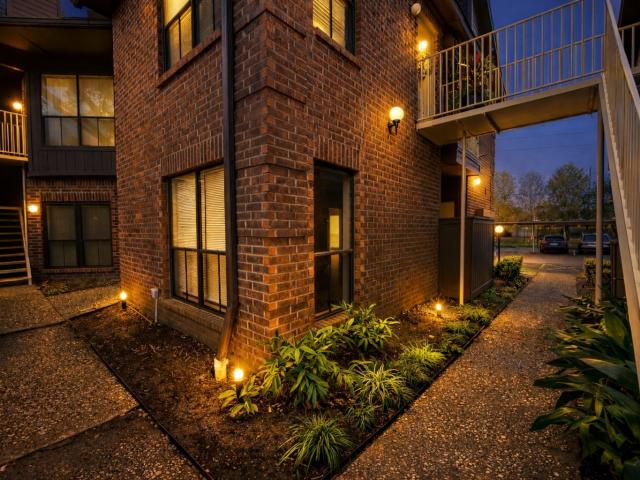 3100 Walnut Bend Ln, Unit 223, Houston, TX 77042 | MLS #35599 | Compass